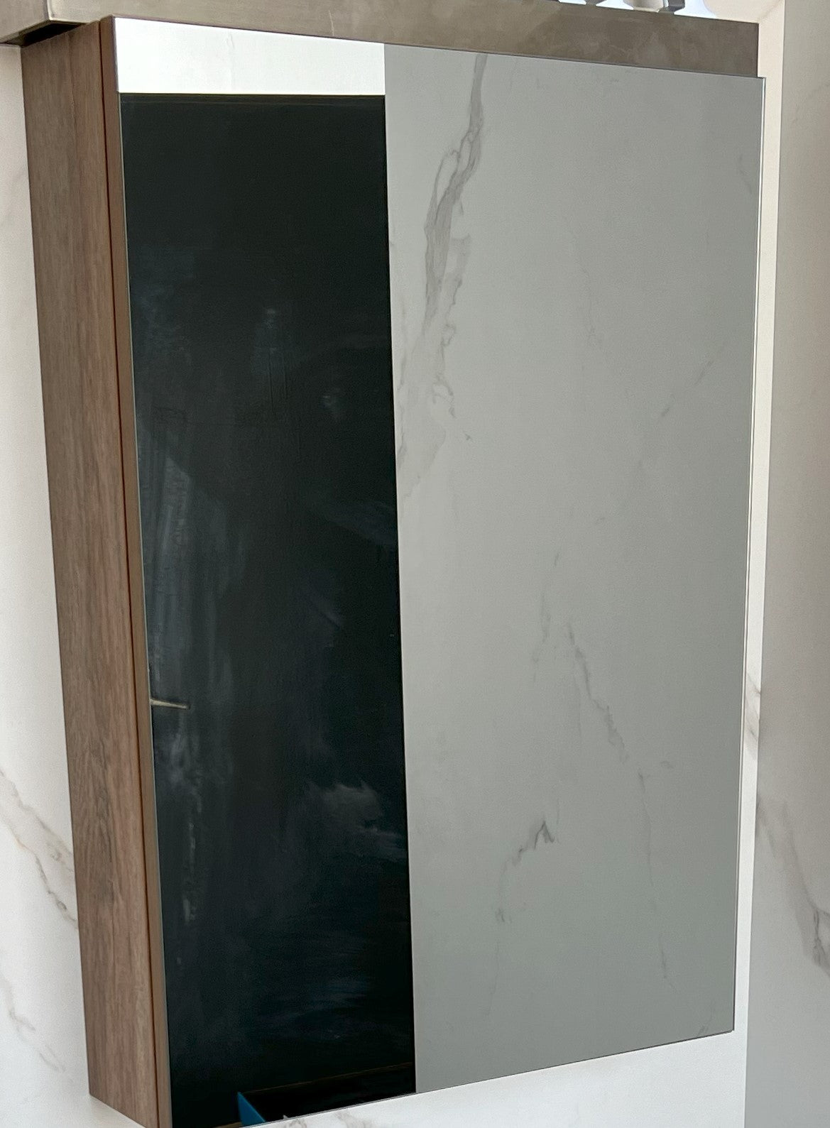 Esfera 50cm Mirror Cabinet (Natural Oak) – Heritage Bathroom Gallery